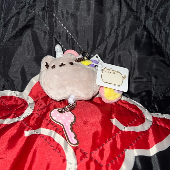 Pusheen | Other | Pusheen Retractable Keychain | Poshmark
